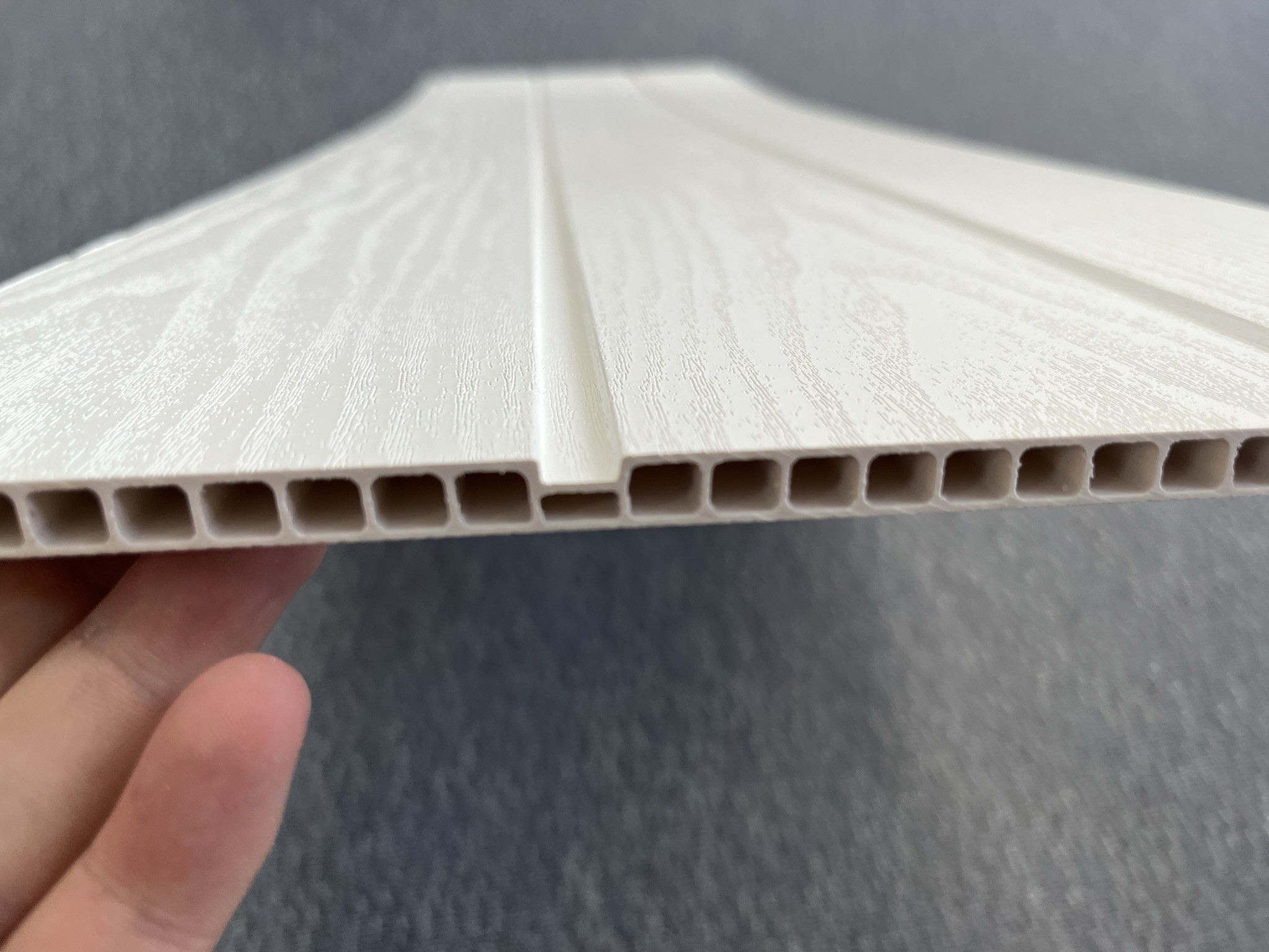 Smooth White UPVC Exterior Cladding Outside Plastic Cladding ISO Certifcate